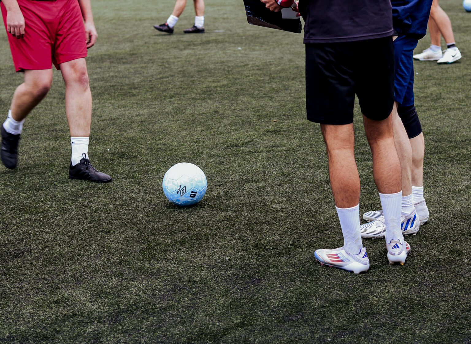 Top Tips For Improving Your 5-A-Side Football Game - Astropark